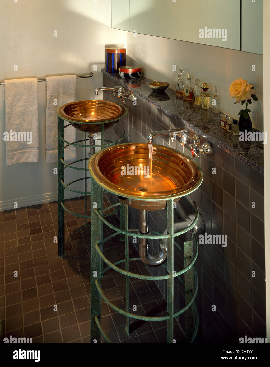 Brass basins hi-res stock photography and images - Alamy
