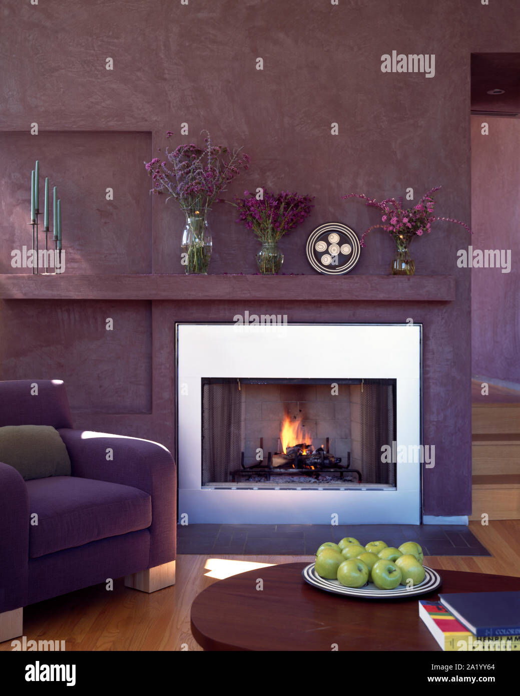Fire surround hi-res stock photography and images - Alamy