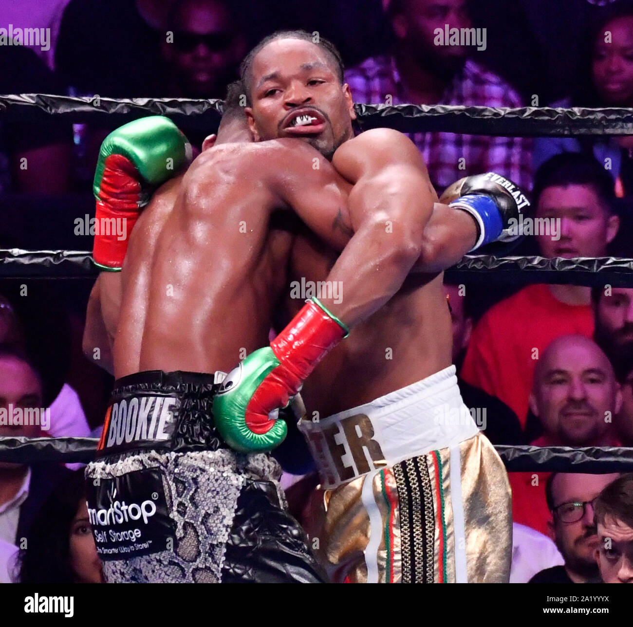 ( in Black trunks) Errol Spence Jr. goes 12 rounds with Shawn Porter at ...