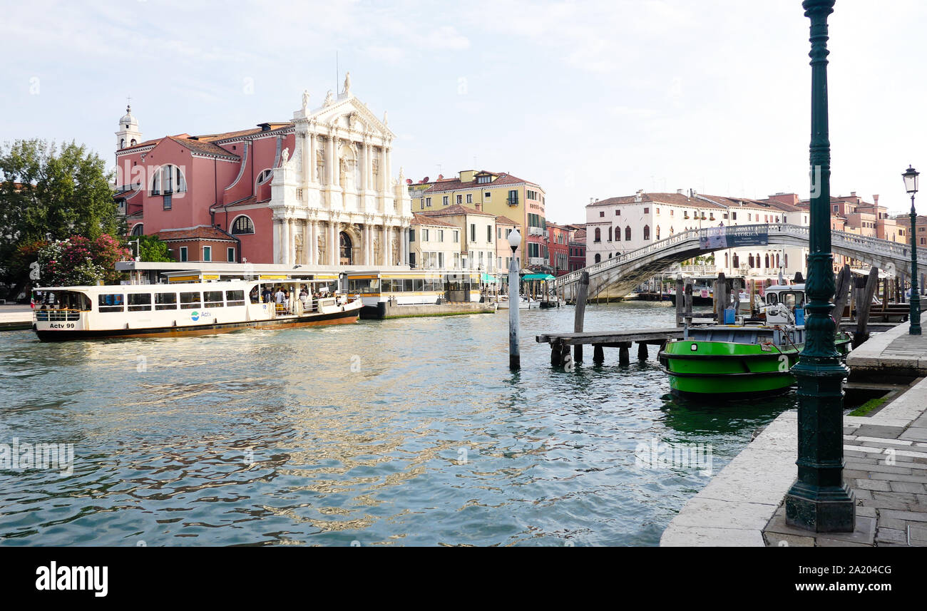 Italy, Venice ancient building and infrastructure Stock Photo - Alamy