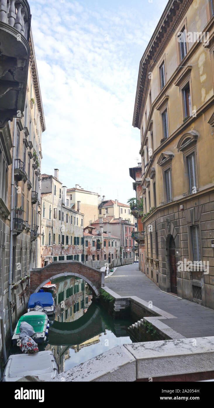 Italy, Venice ancient building and infrastructure Stock Photo - Alamy
