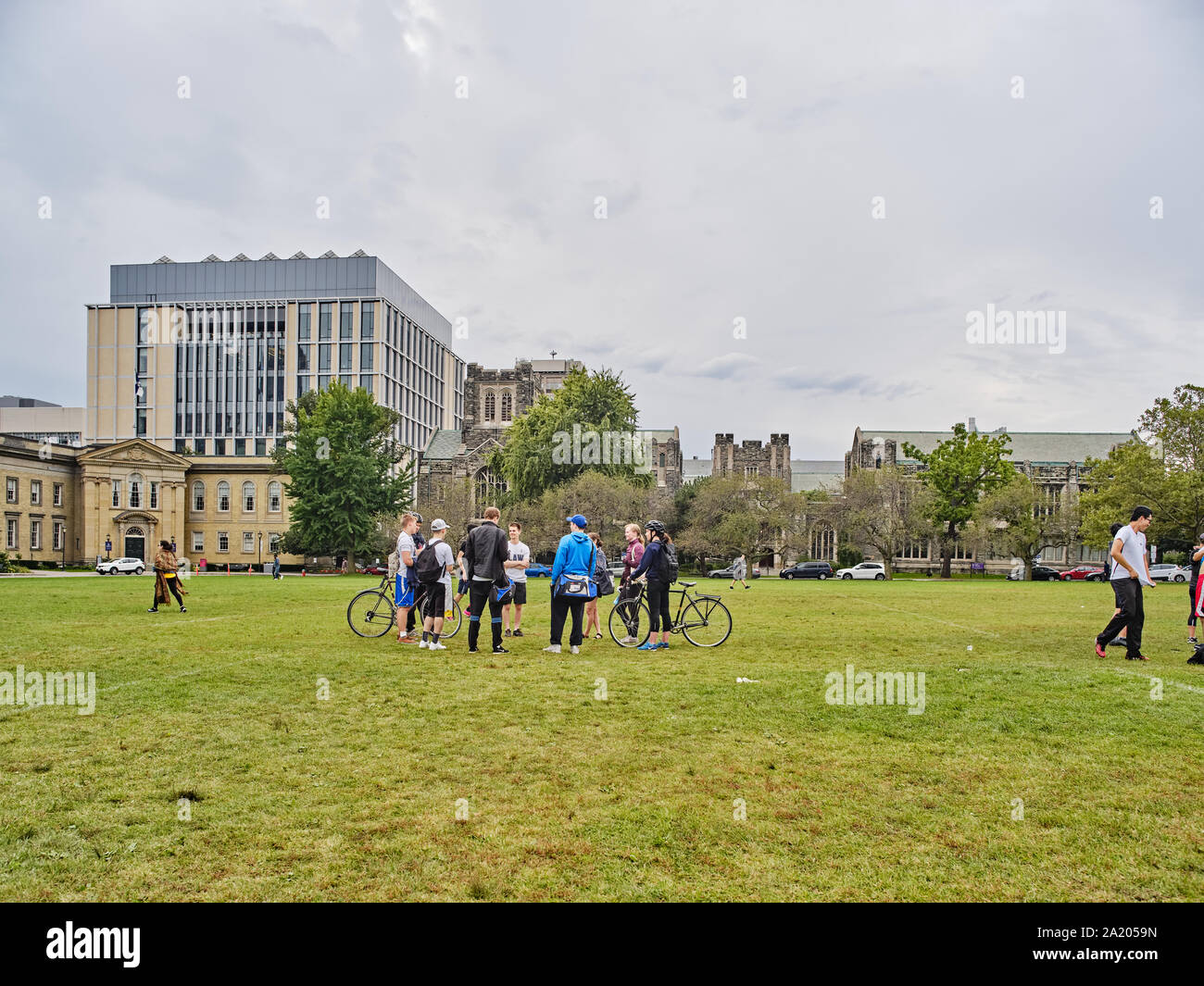 Canadian university students graduation hi-res stock photography and ...