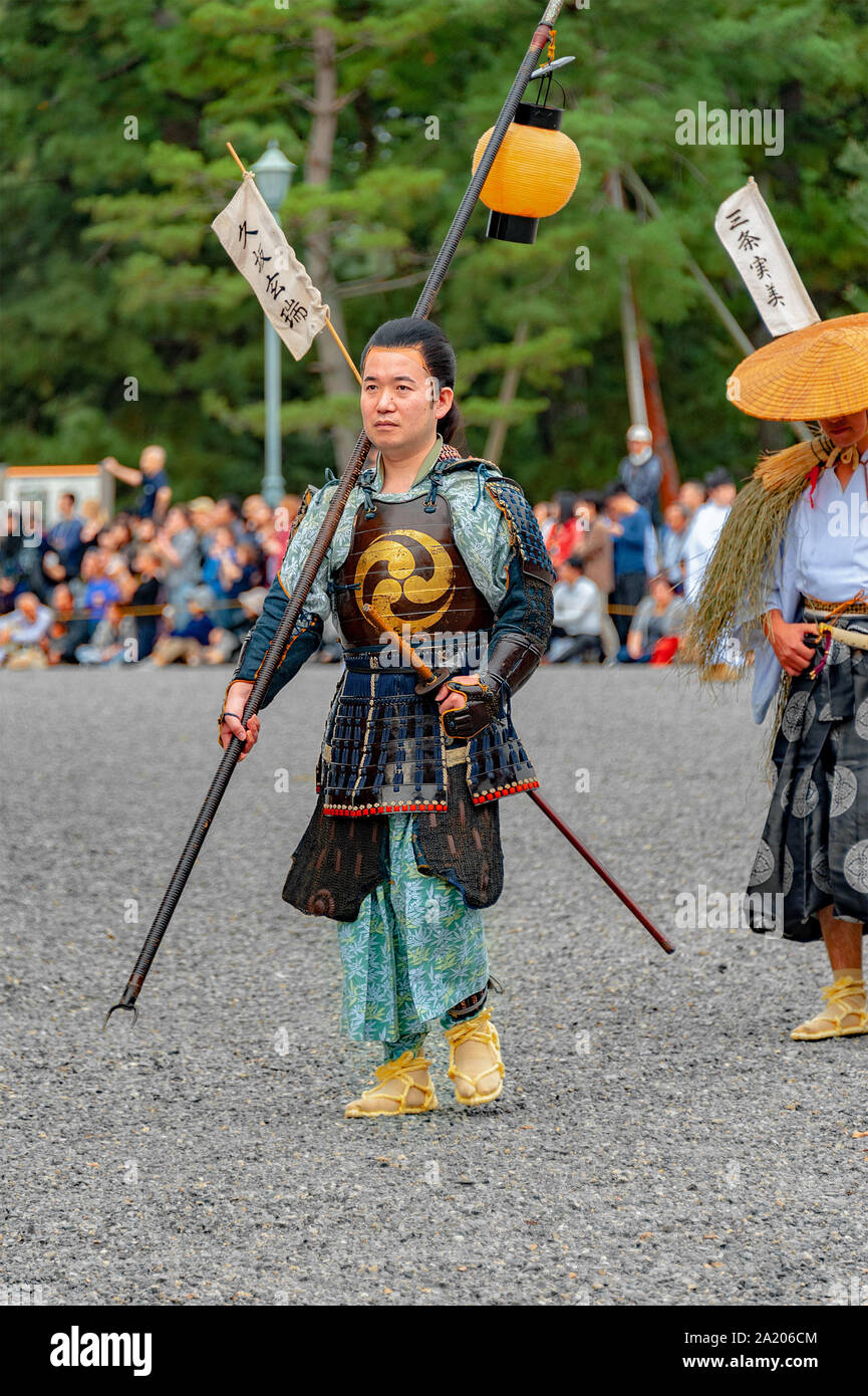 Japan costumes hi-res stock photography and images - Alamy