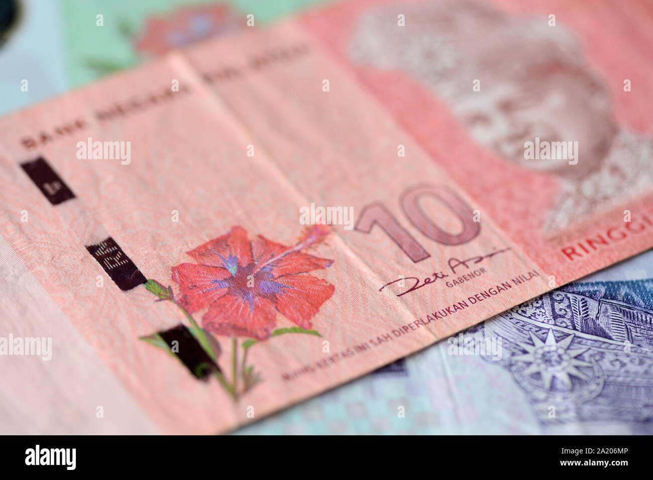 Malaysian ringgit currency note sign hi-res stock photography and ...