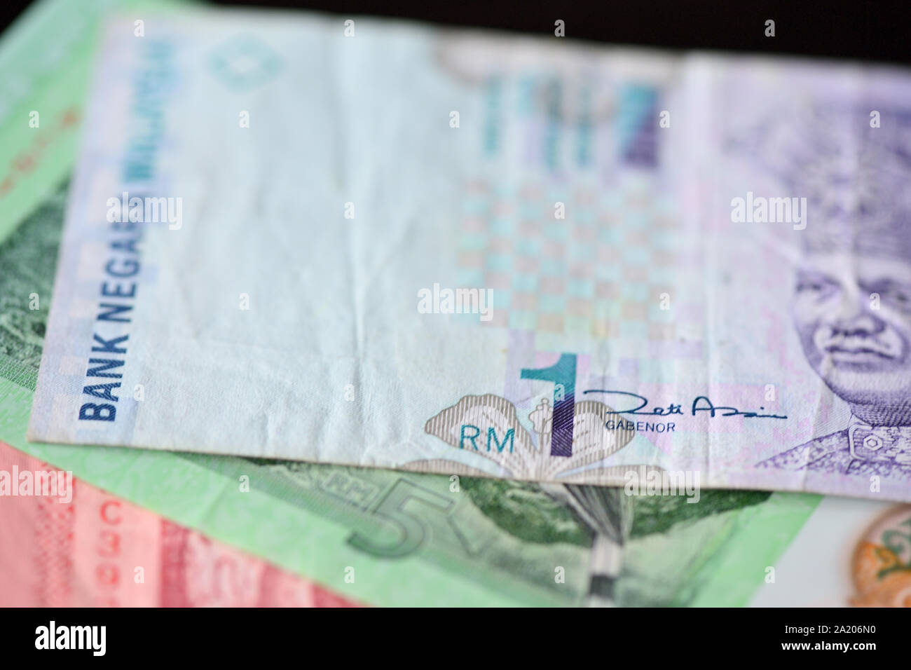 Malaysian ringgit currency note sign hi-res stock photography and ...