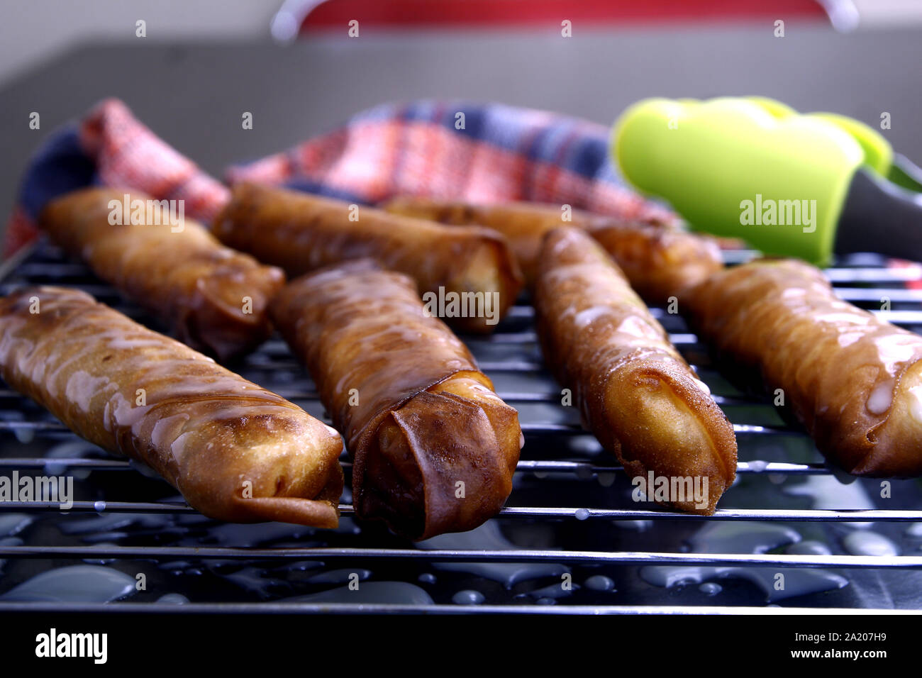 Turon recipe hi-res stock photography and images - Alamy
