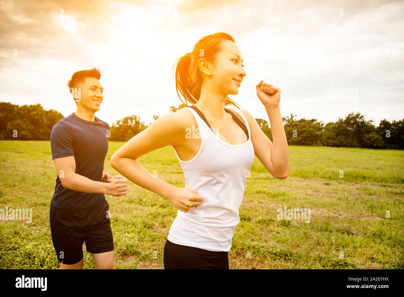Jogging grass hi-res stock photography and images - Alamy