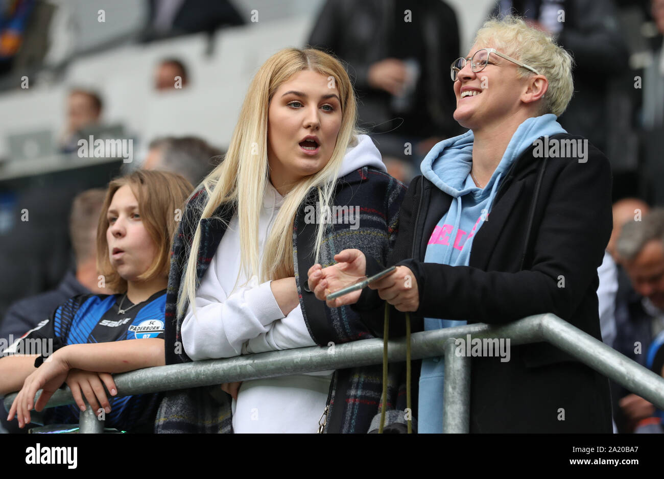 Fiona like hi-res stock photography and images - Alamy