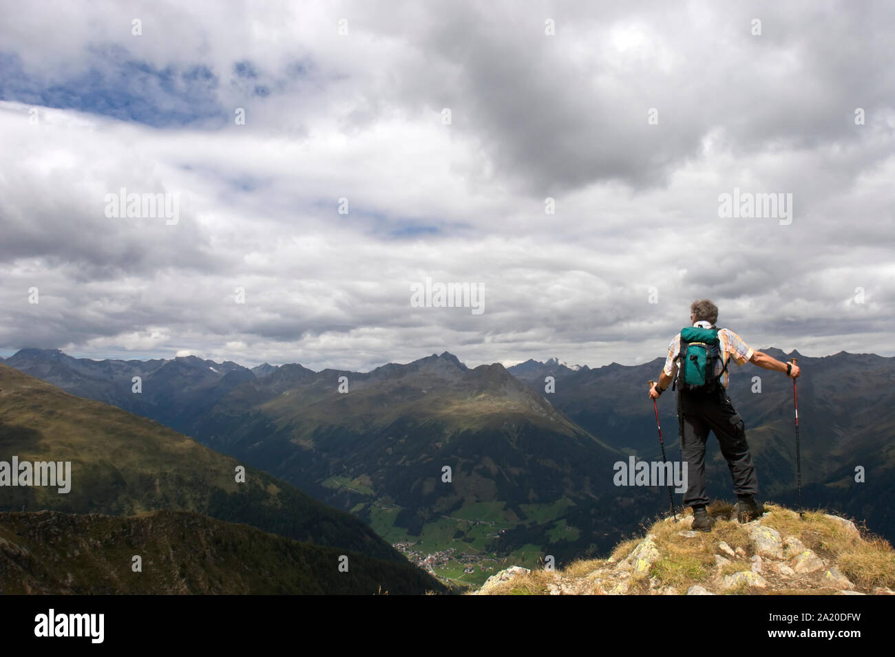 Hiker enjoying stunning view hi-res stock photography and images - Alamy