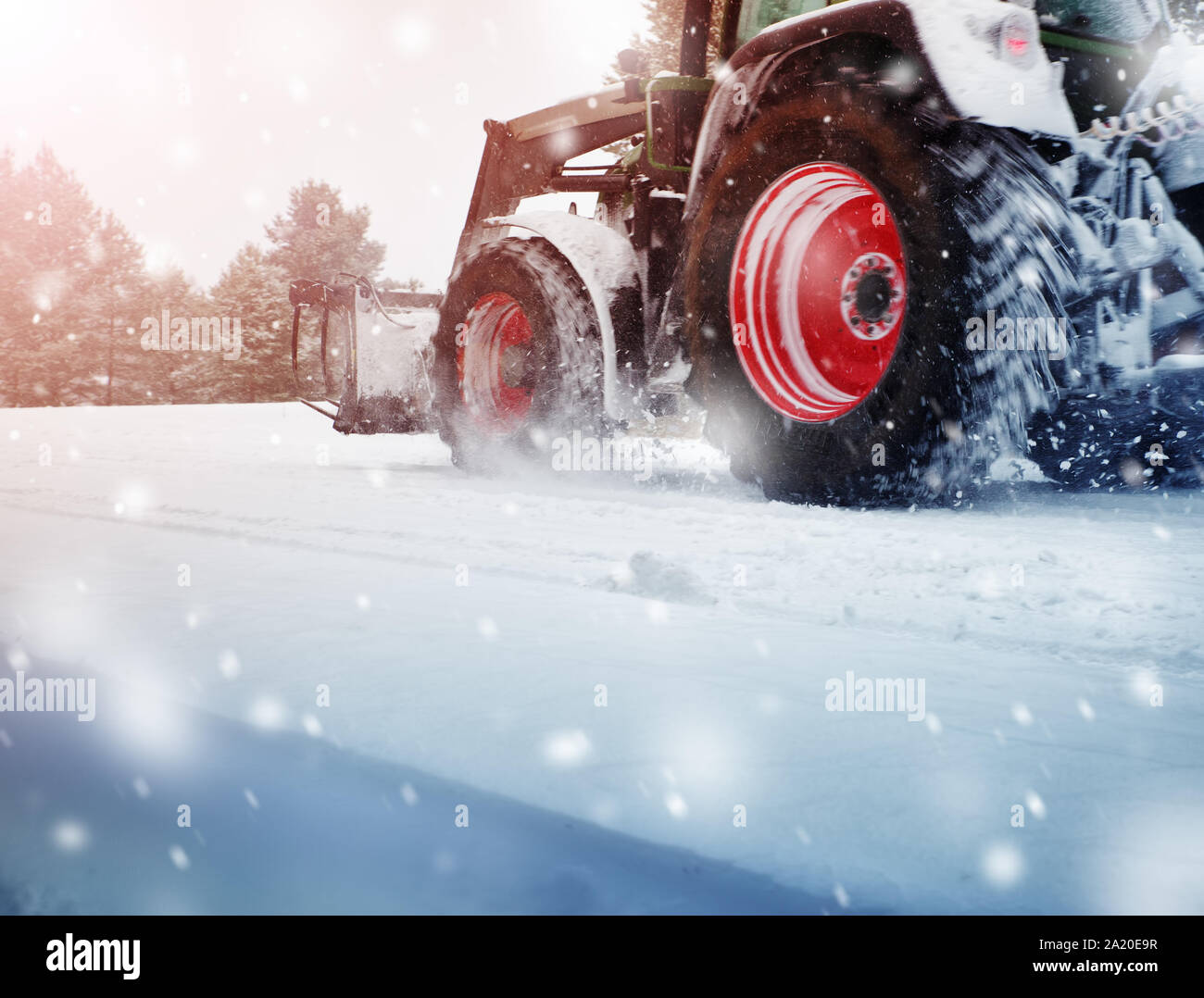 Wheel tracktor hi-res stock photography and images - Alamy