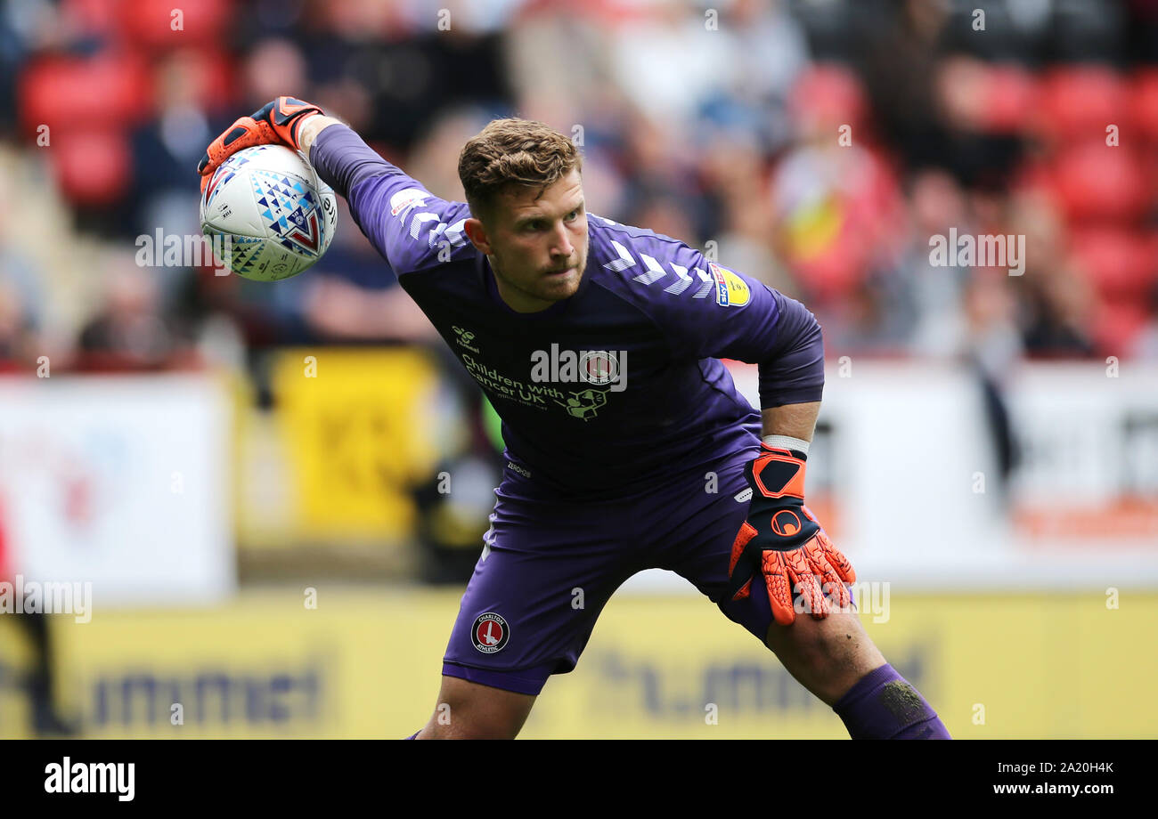 Charlton Athletic's goalkeeper Dillon Phillips Stock Photo - Alamy