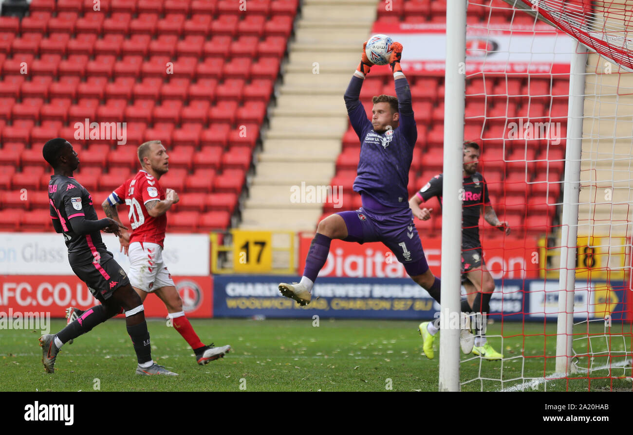 Goalkeeper dillon phillips hi-res stock photography and images - Alamy