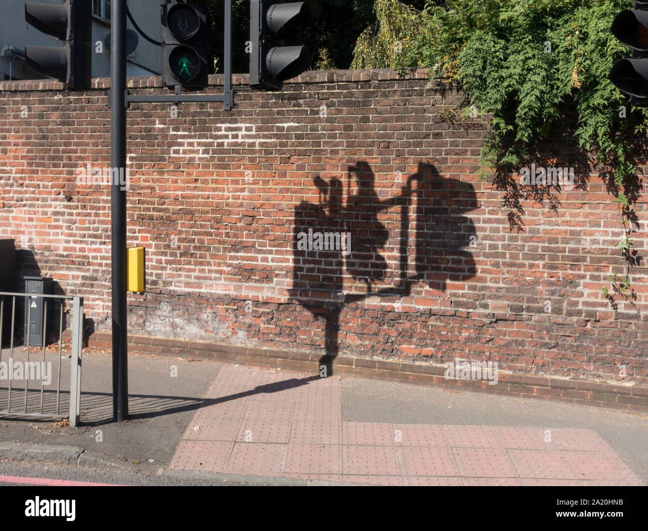 Traffic lights shadow hi-res stock photography and images - Alamy
