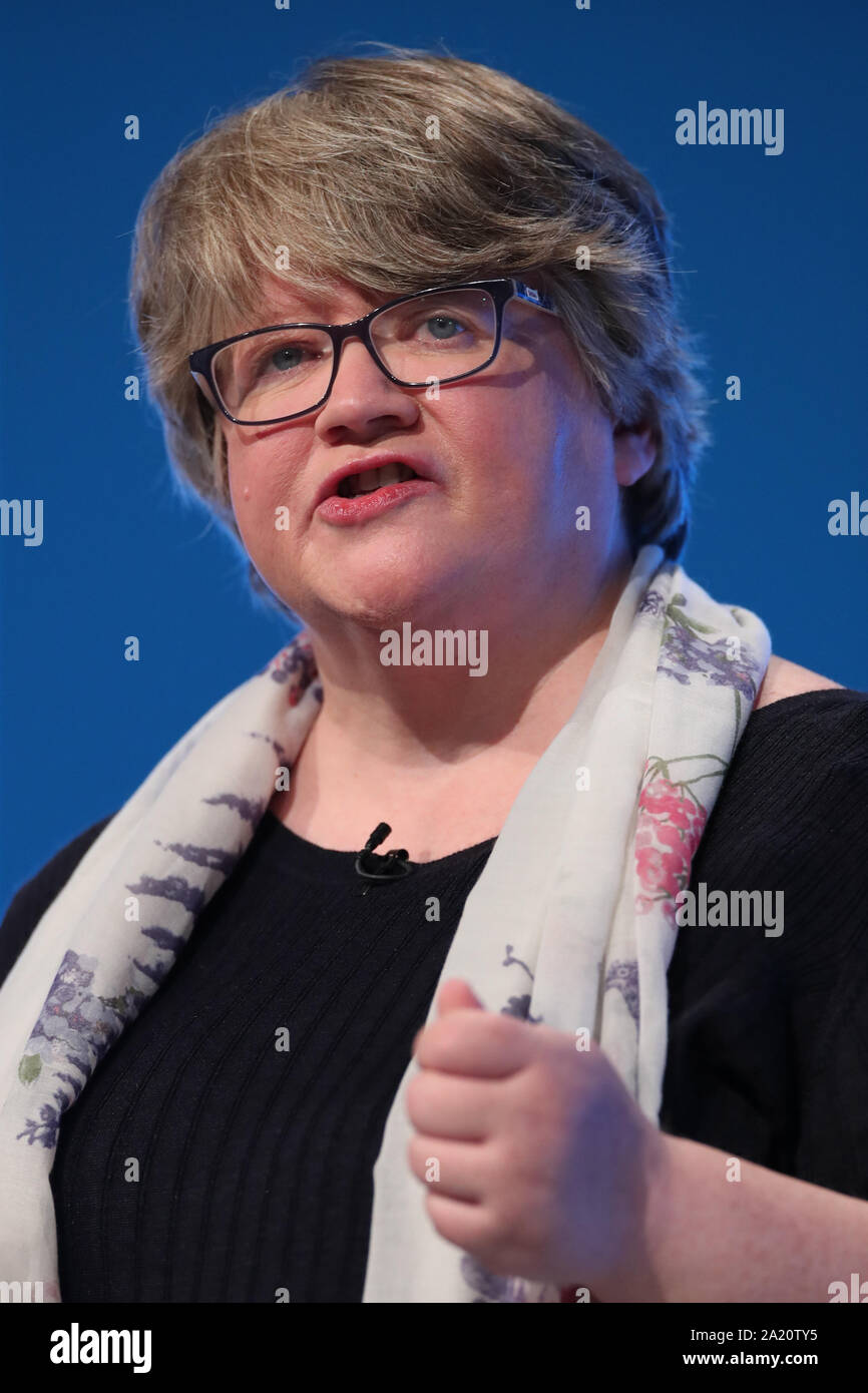 Work and pensions secretary therese coffey hi-res stock photography and ...
