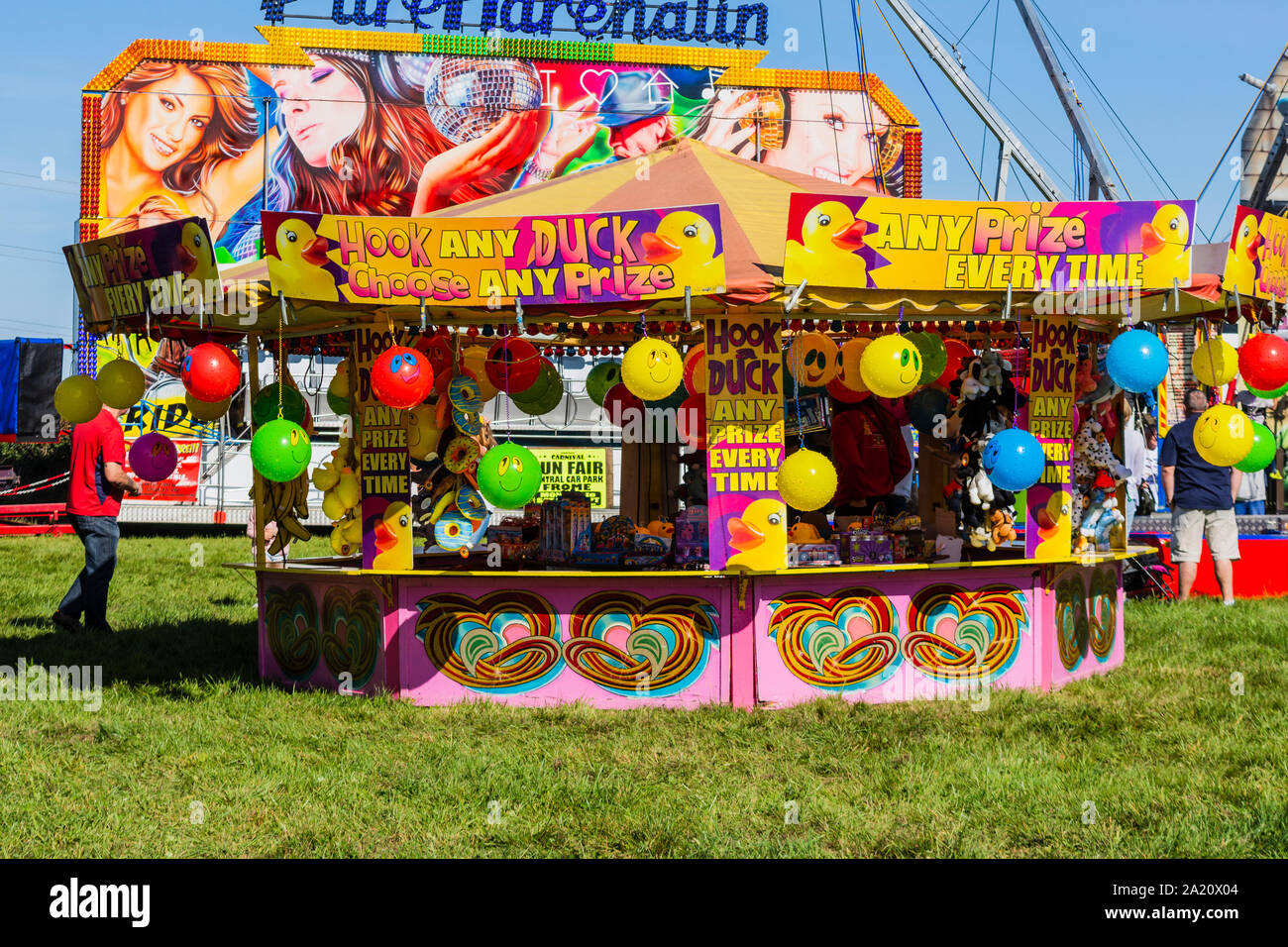 Hook duck game fair hi-res stock photography and images - Alamy