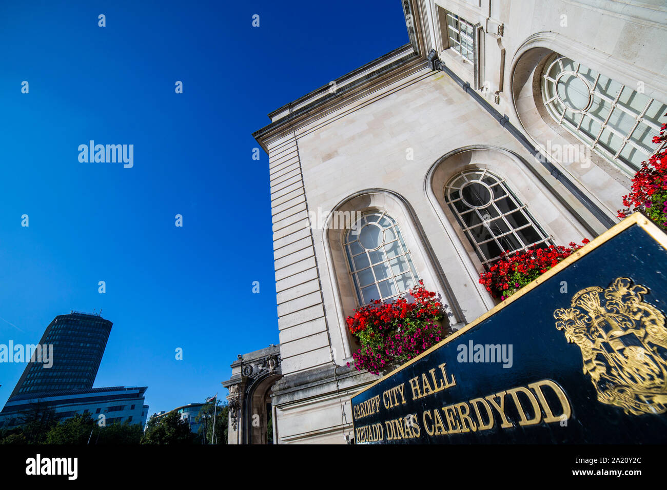 Cardiff sign hi-res stock photography and images - Alamy