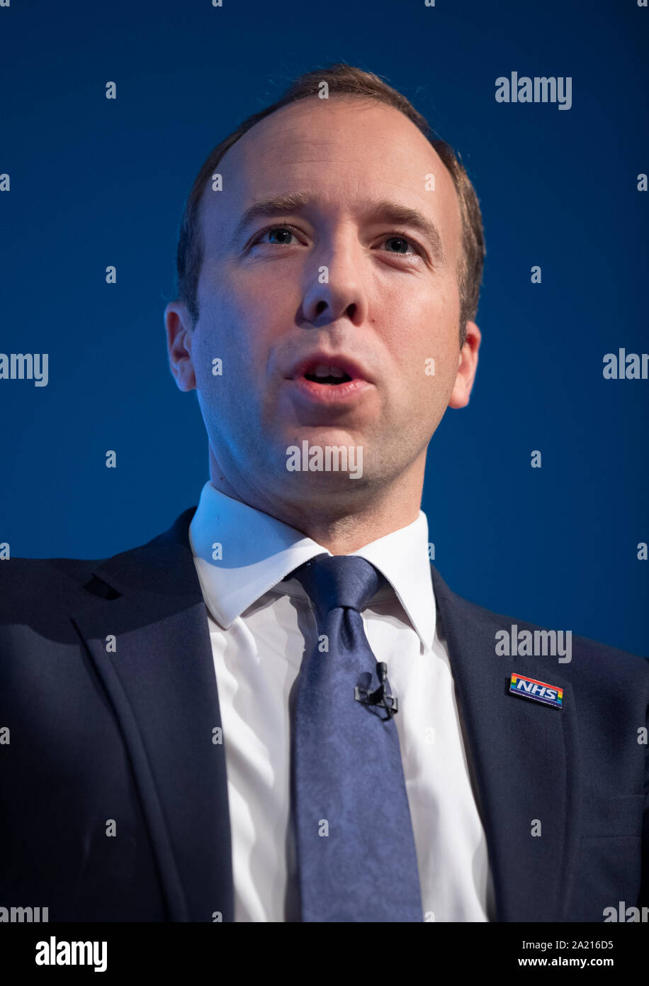 Matt hancock mp hi-res stock photography and images - Alamy
