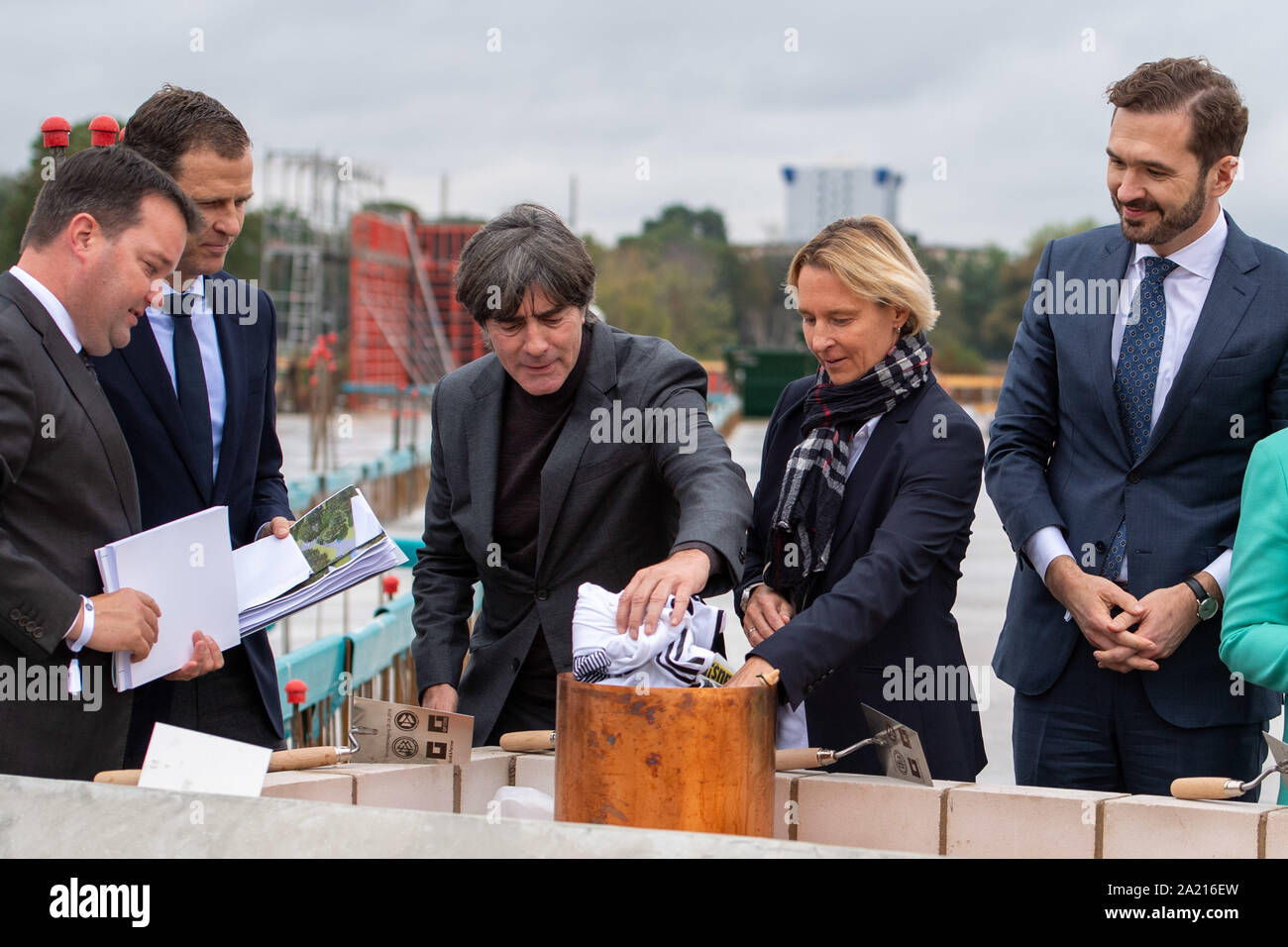 Time capsule location hi-res stock photography and images - Alamy