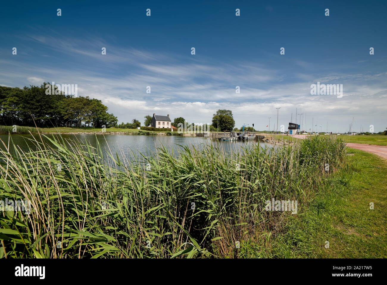Carentan canal lock hi-res stock photography and images - Alamy