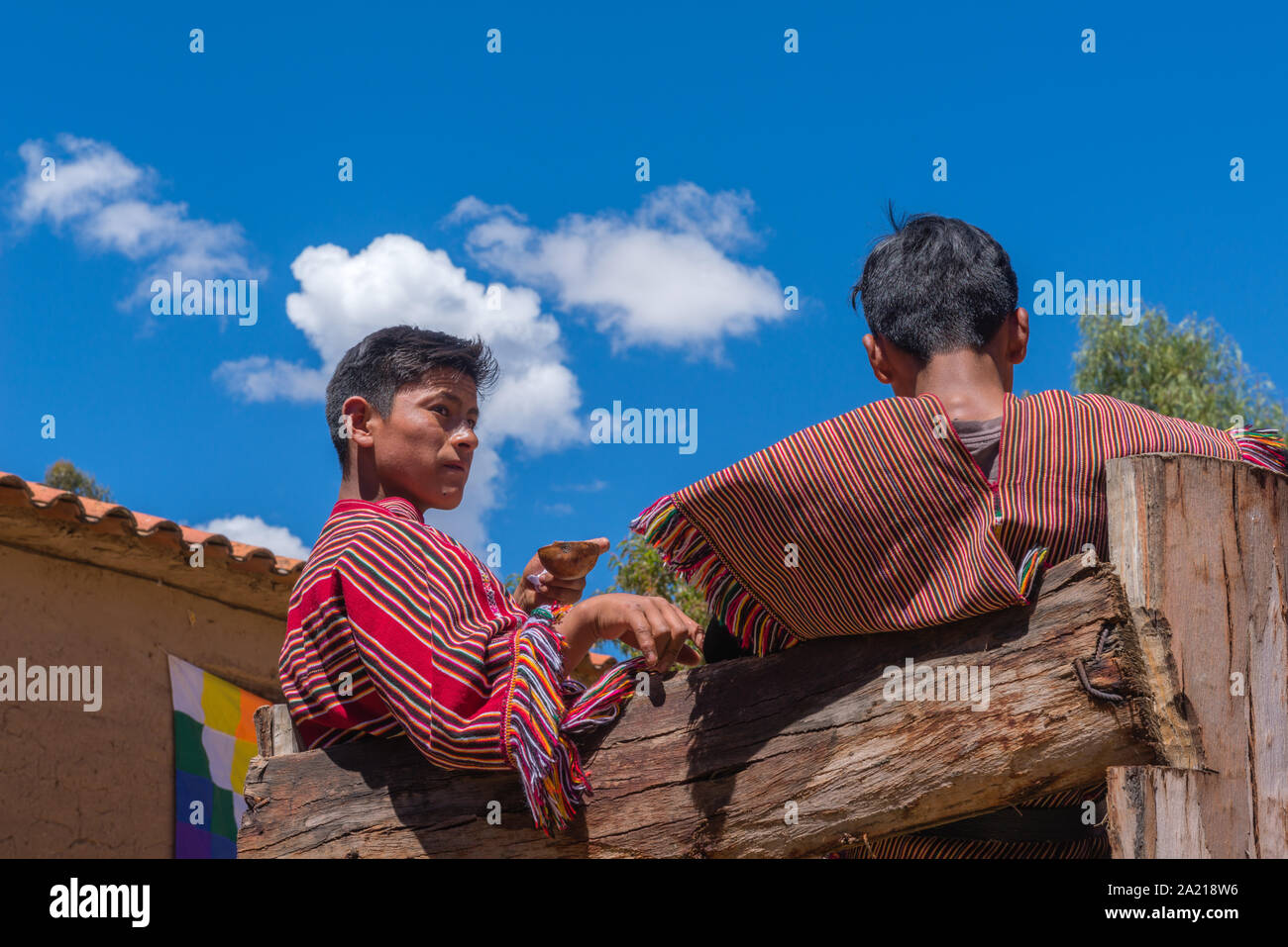 Traditional bolivian men hi-res stock photography and images - Alamy