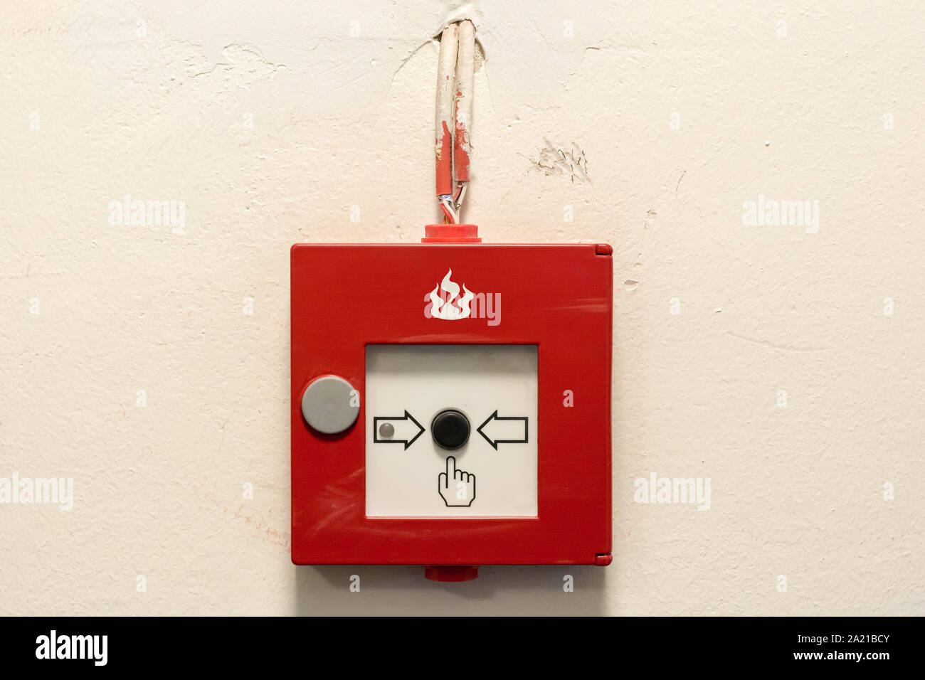 Fire alarm call point hi-res stock photography and images - Alamy