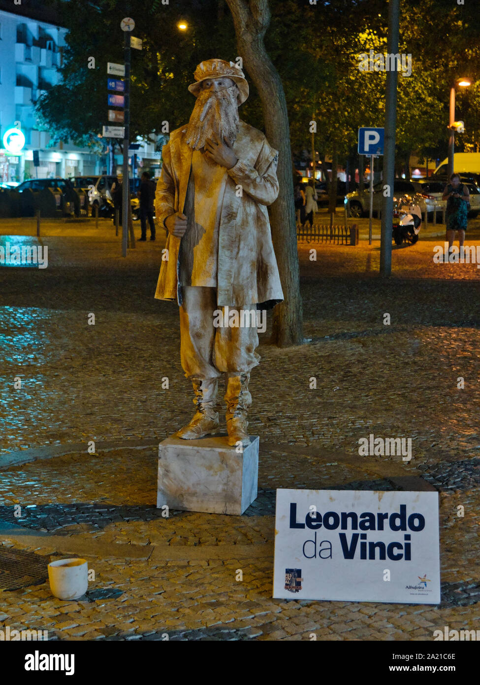 Festival of Living Statues in Albufeira, Portugal Stock Photo - Alamy