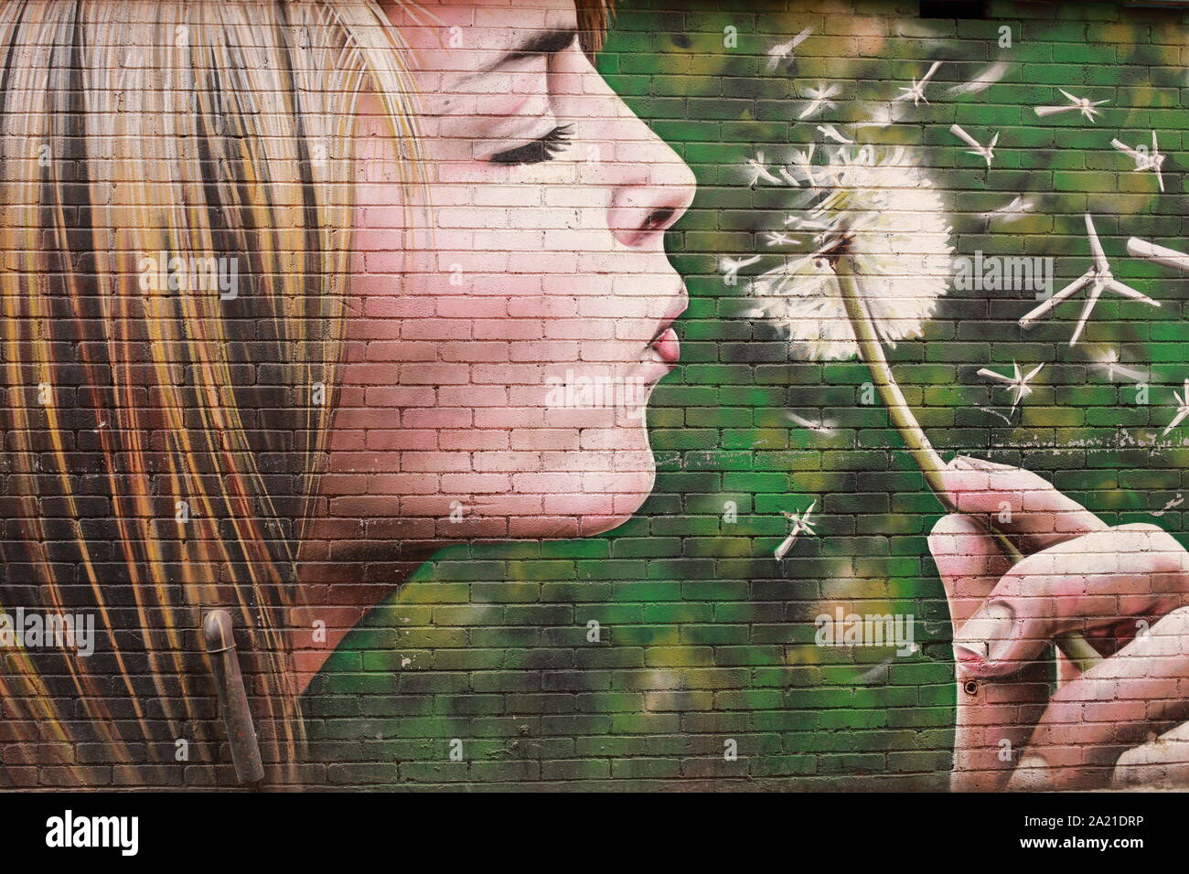 Glasgow Mural Trail - Wind Power Stock Photo - Alamy