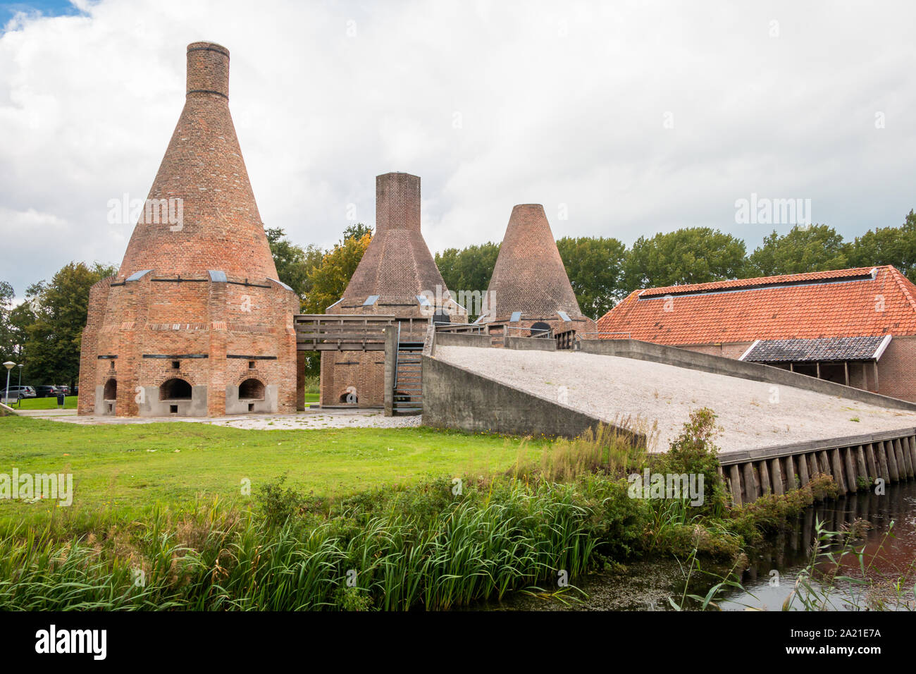 Limestone kiln production hi-res stock photography and images - Alamy