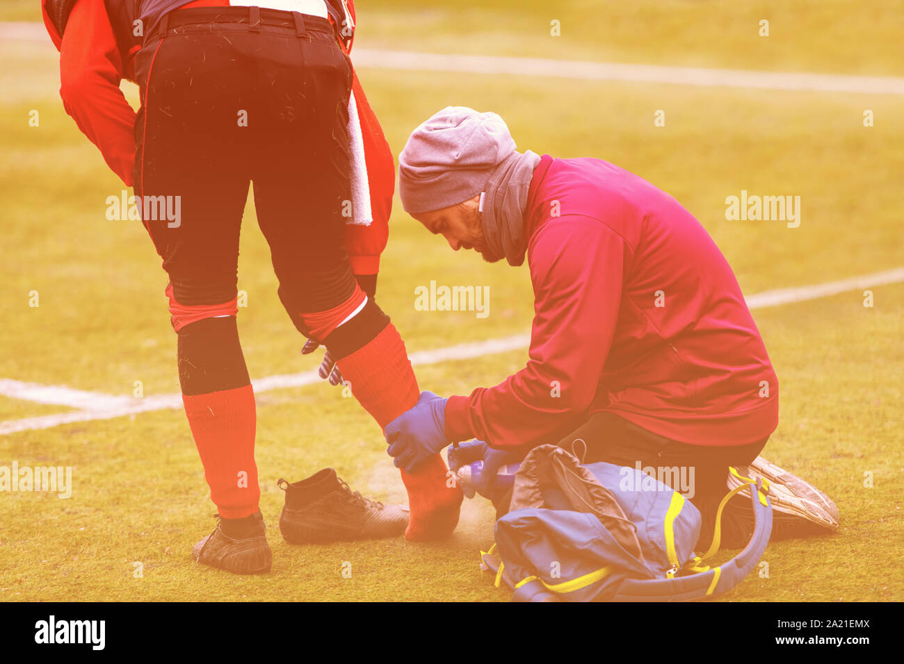 Football pain relief spray hi-res stock photography and images - Alamy