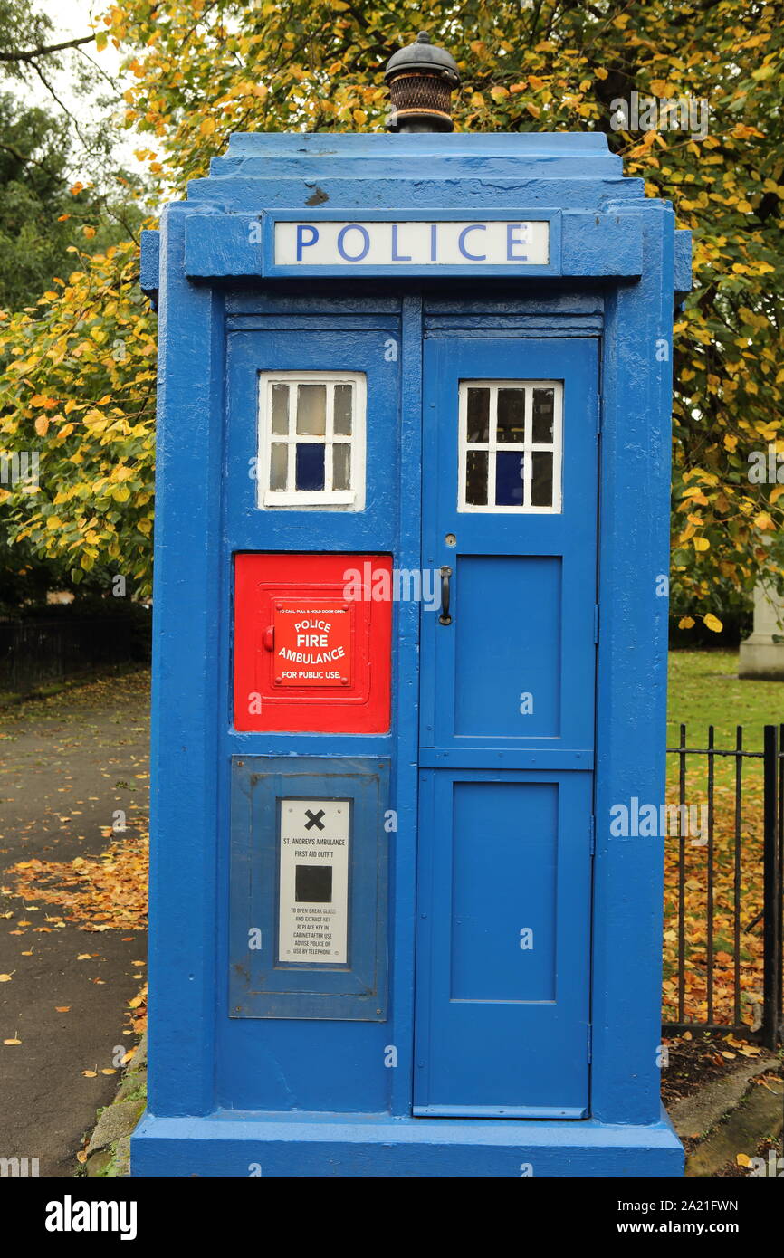 Tardis Police Box Outside Cathedral Stock Photo - Alamy