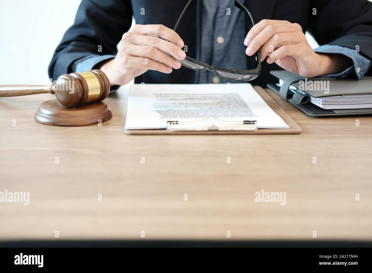 Lawyer working gavel workplace law hi-res stock photography and images ...