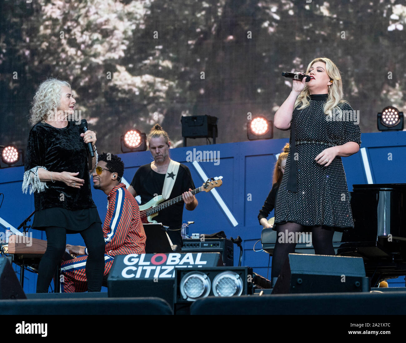 Carole king during hi-res stock photography and images - Alamy