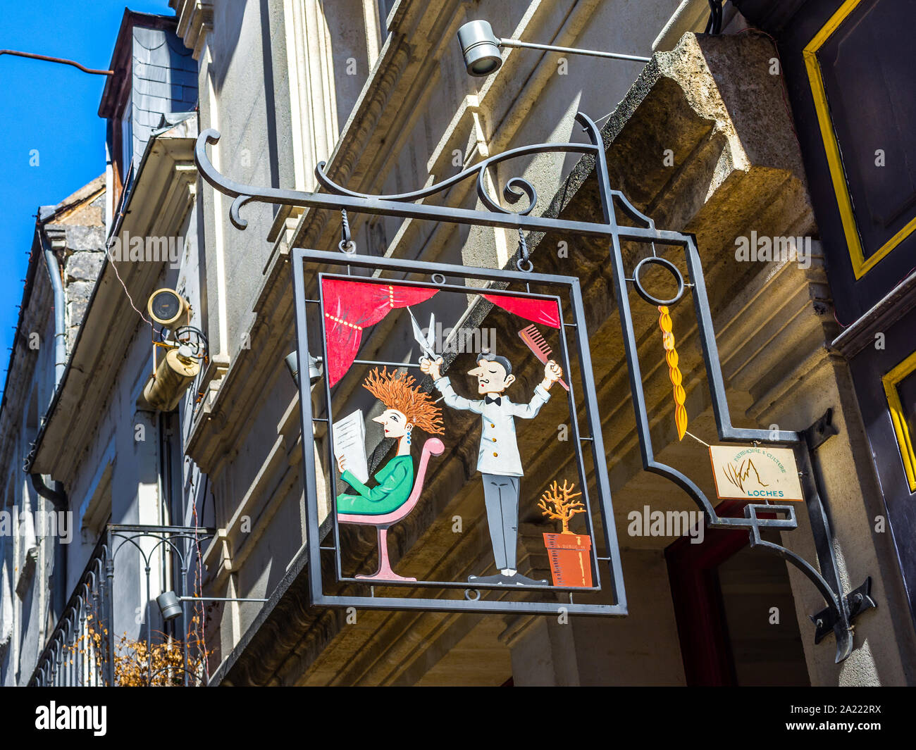 Hanging sign metal hi-res stock photography and images - Alamy