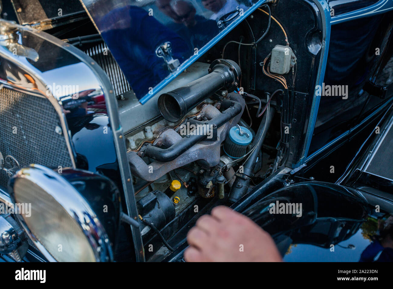Old timer car show hi-res stock photography and images - Alamy