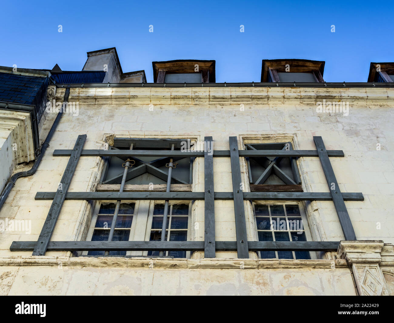 Timber windows hi-res stock photography and images - Alamy