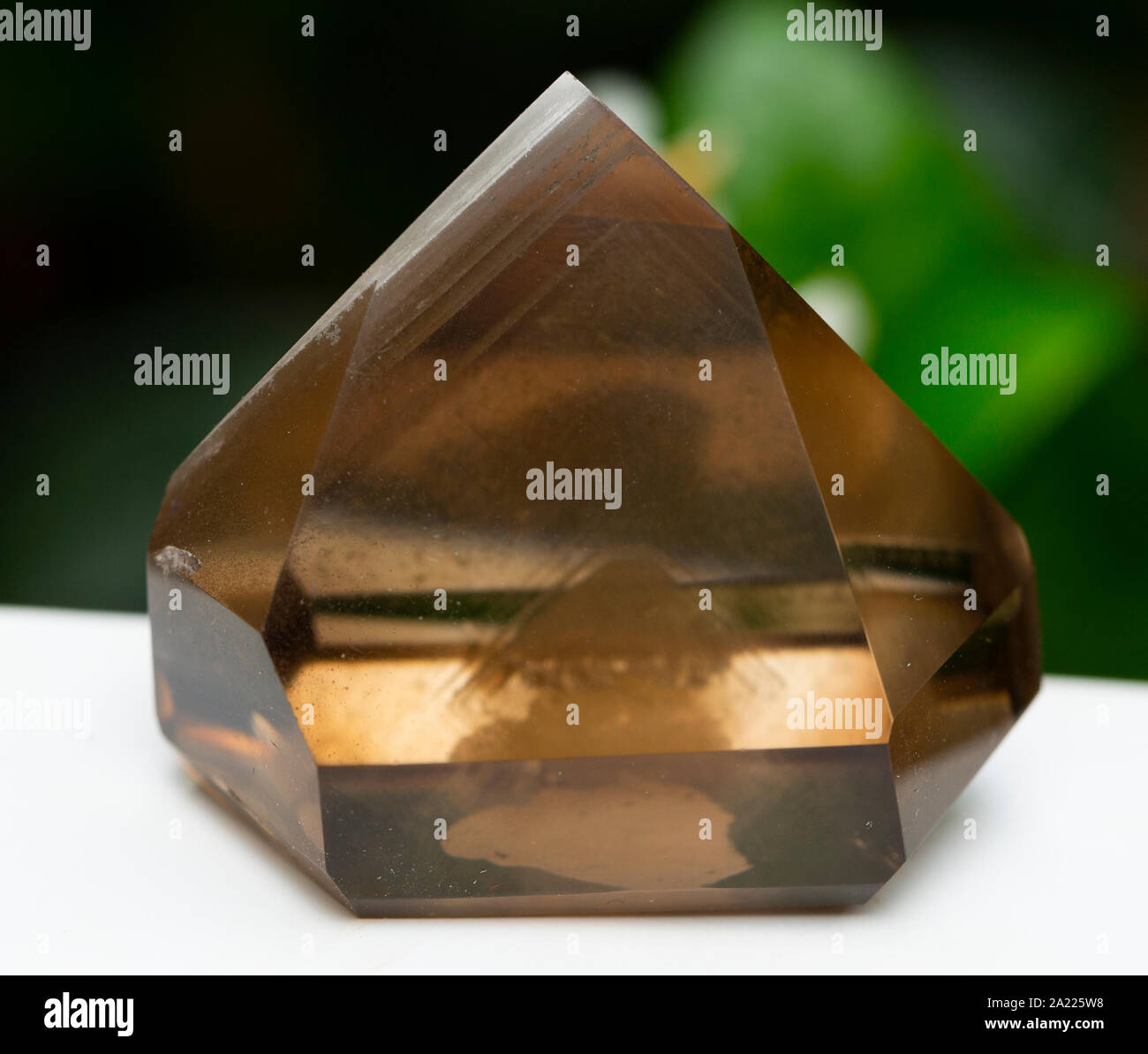 Rock crystal hi-res stock photography and images - Alamy