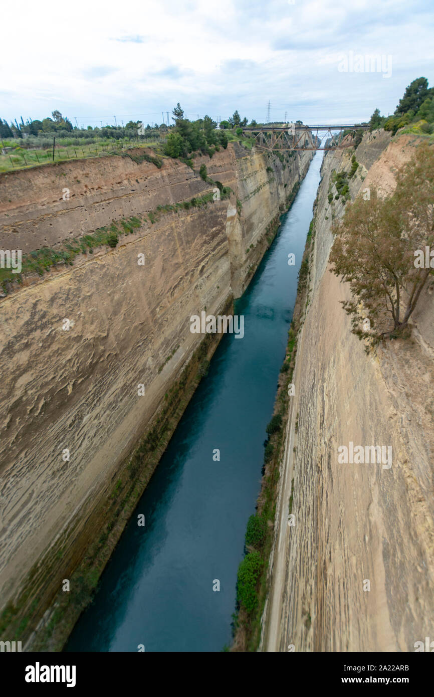 Old waterway in Greece, Corinth Canal connects Gulf of Corinth with the ...
