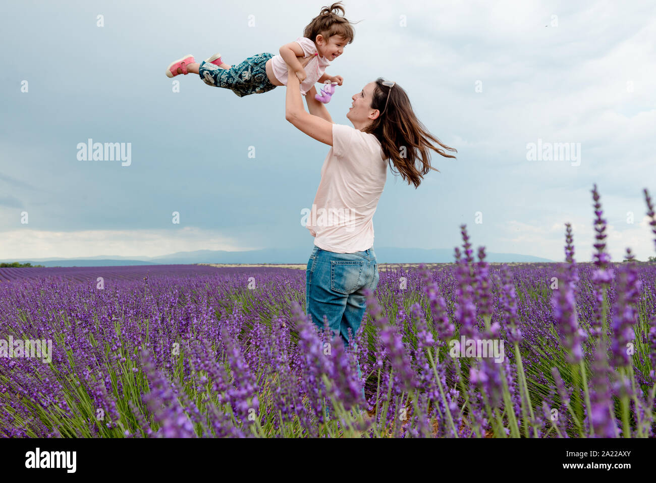 One child family hi-res stock photography and images - Alamy