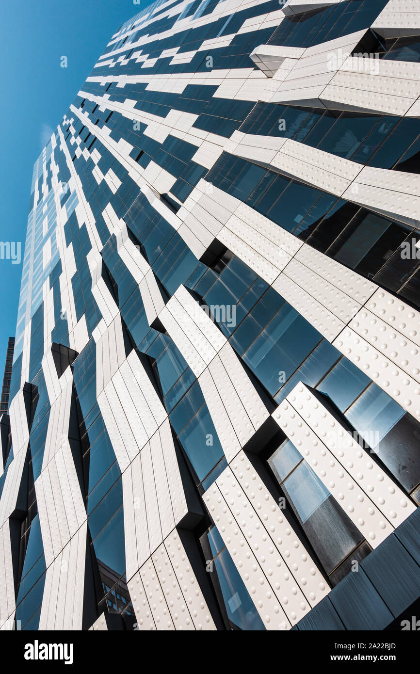 Strips and leading lines at a big building in New York Stock Photo - Alamy