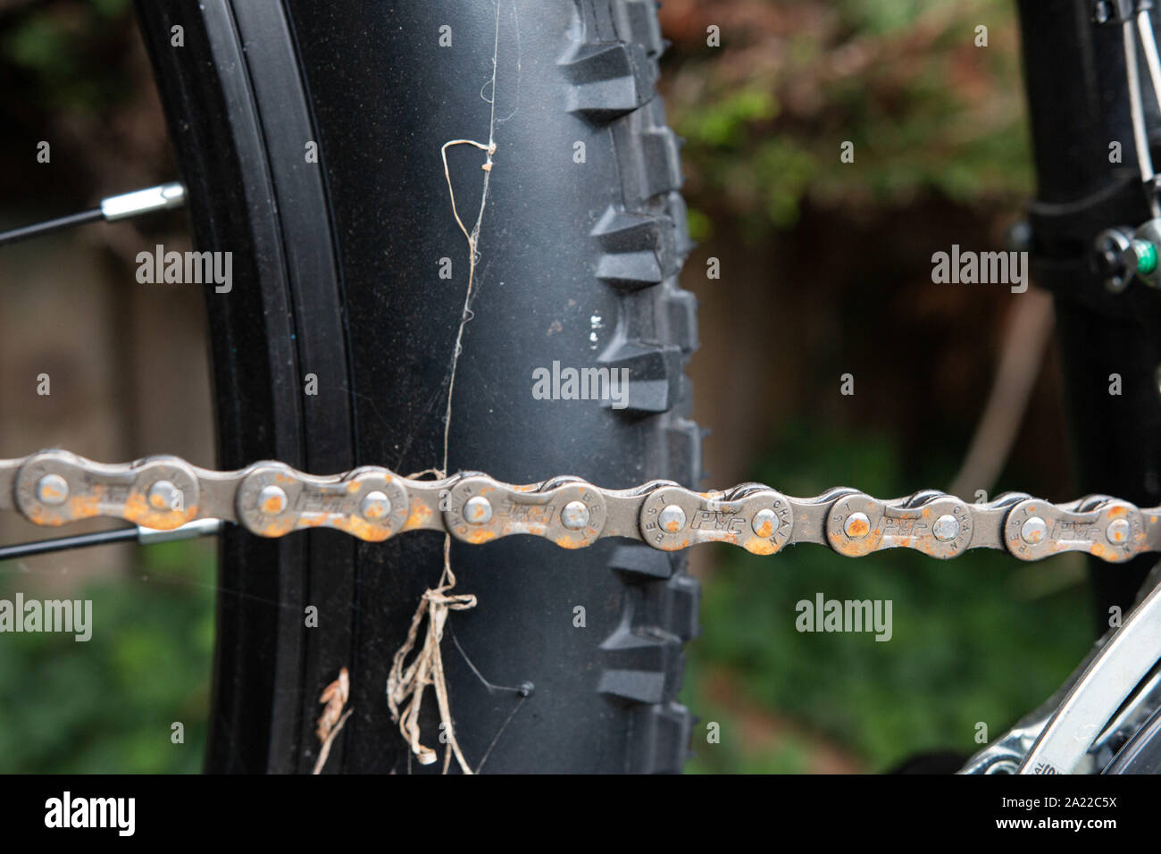 Rusty bicycle parts hi-res stock photography and images - Alamy