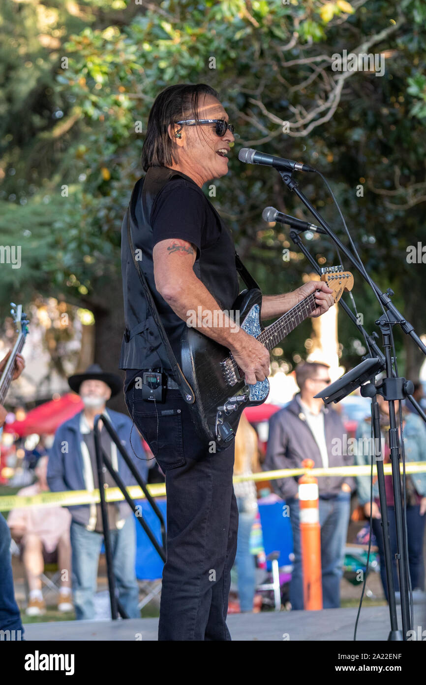 Tommy castro hi-res stock photography and images - Alamy