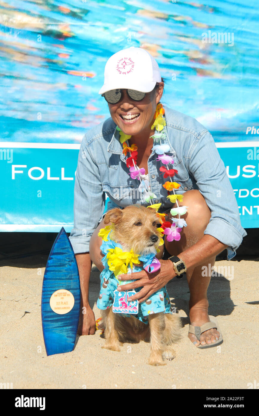 Huntington Beach, California, USA. 28th September, 2019. Jill Nakano ...