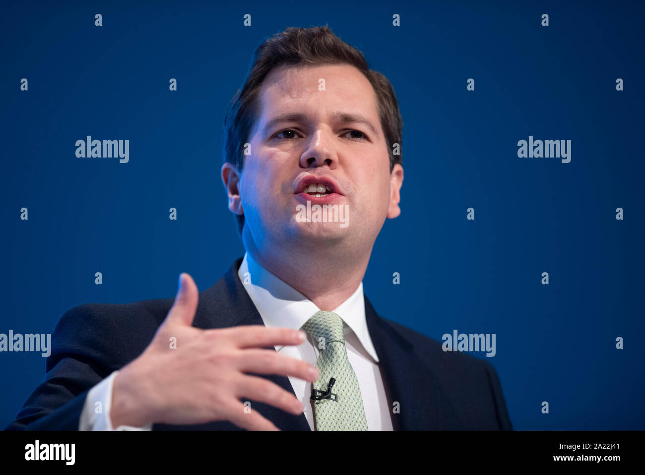 Robert jenrick hi-res stock photography and images - Alamy