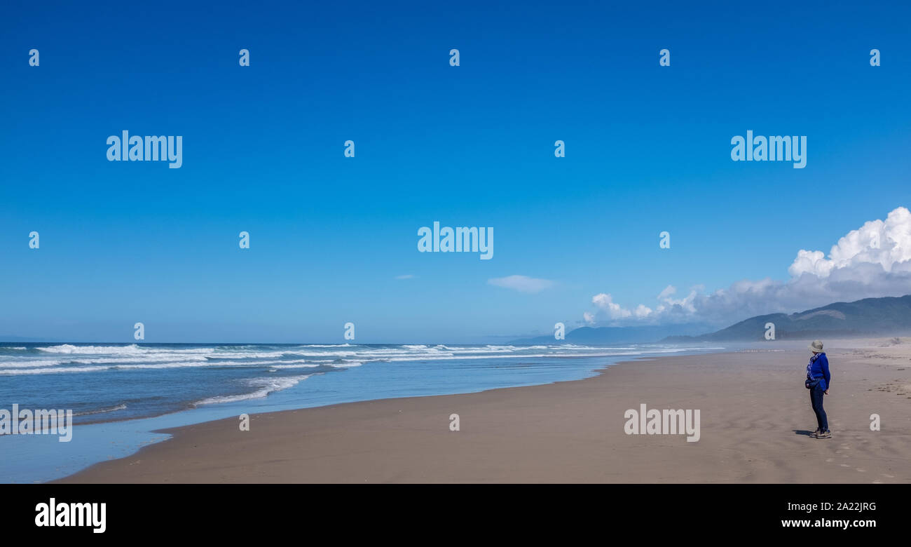 The five mile-long beach at Cape Meares, Oregon, Pacific Northwest, USA ...