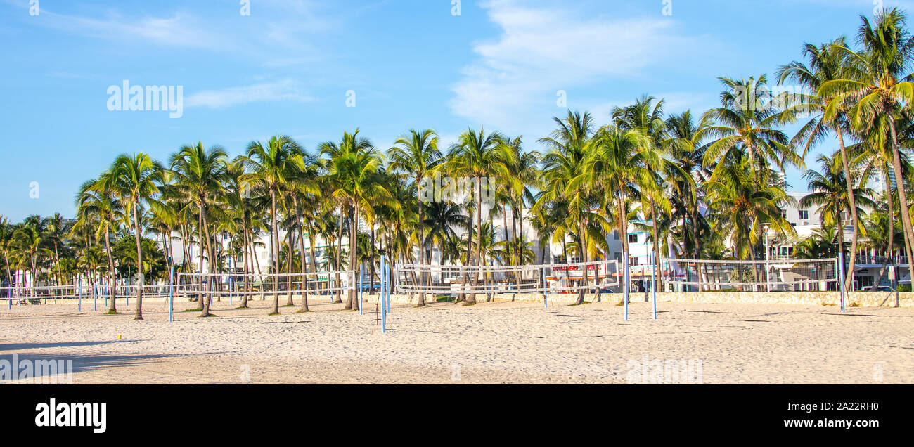 Muscle beach miami hi-res stock photography and images - Alamy