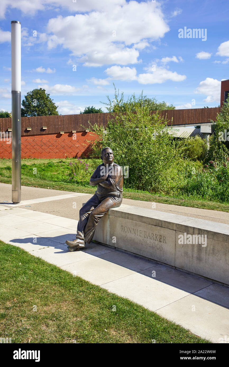 Ronnie barker memorial hi-res stock photography and images - Alamy