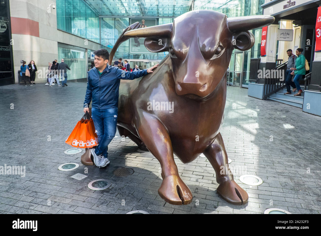 The Bull,Bull,metal,statue,The Bullring,Bullring,Bull Ring,shoppers ...
