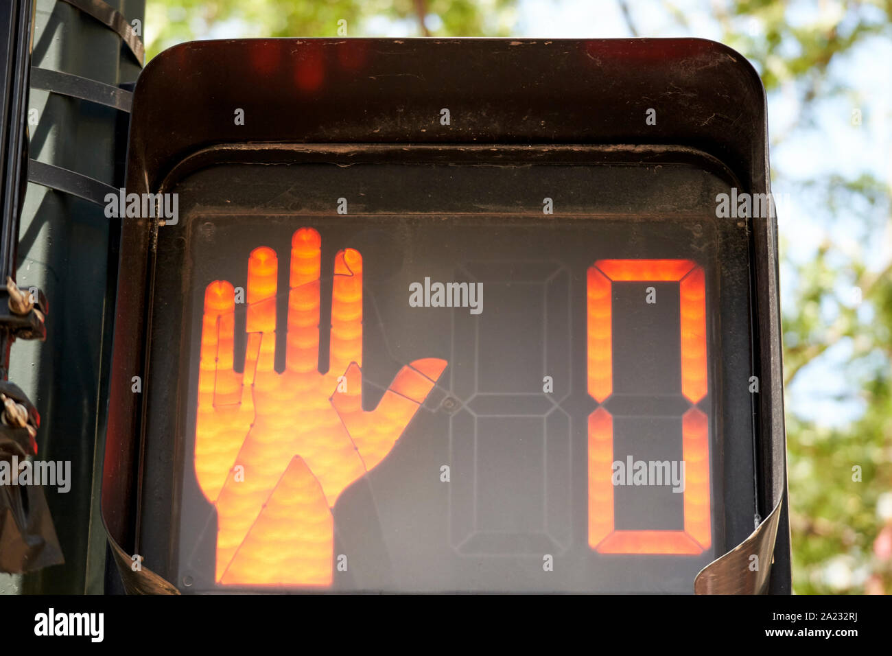 Red stop sign hand hi-res stock photography and images - Alamy
