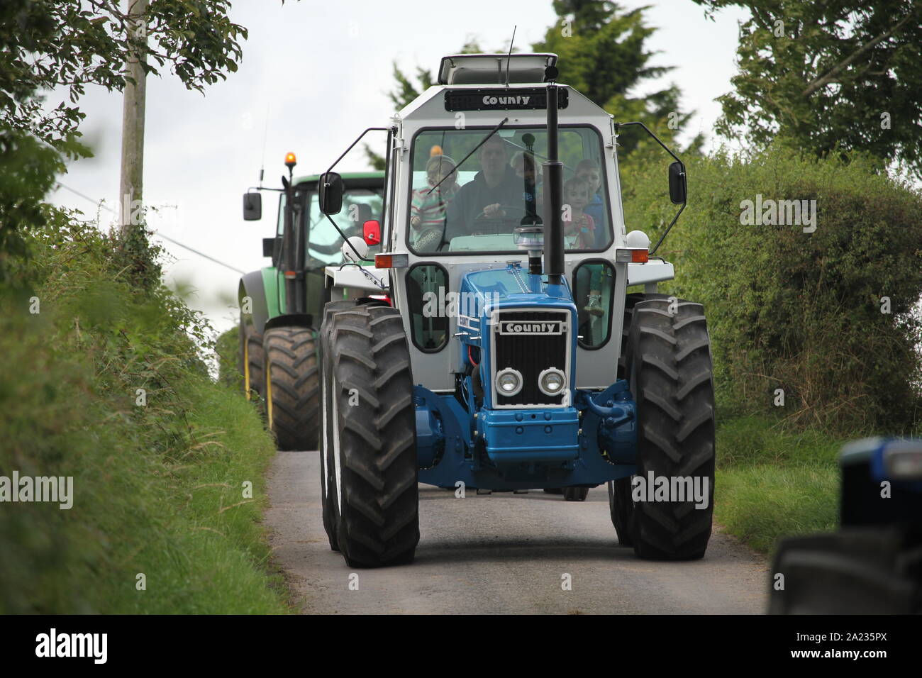County tractor hi-res stock photography and images - Alamy