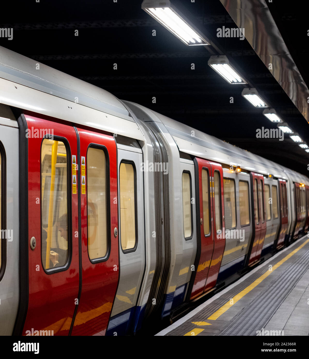 Train on the platform at Euston Square Underground Station, London UK ...